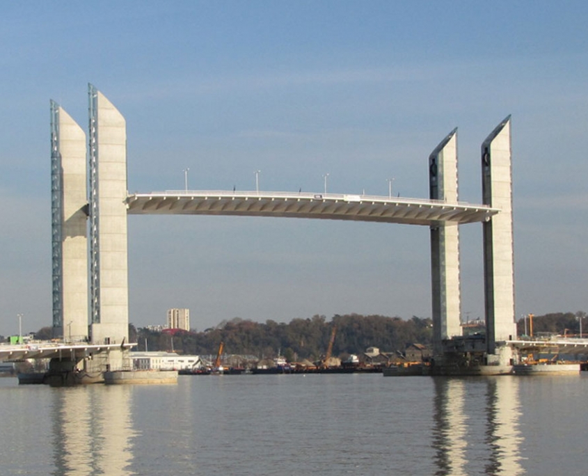 Jacques Chaban Delmas Bridge – BTC